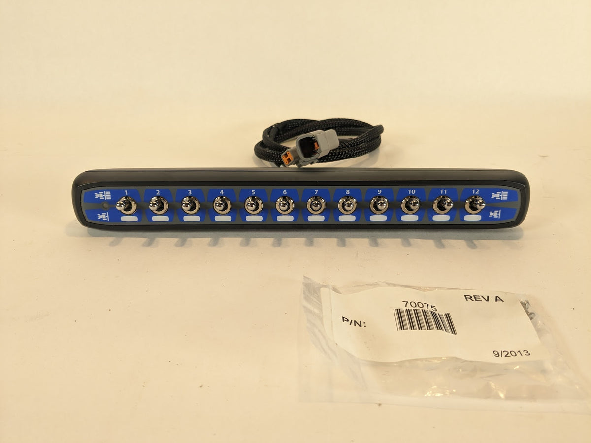 Trimble 75060-01 ZTN-80600 Field-IQ 12-Section Switch Box w Cable 7506 ...