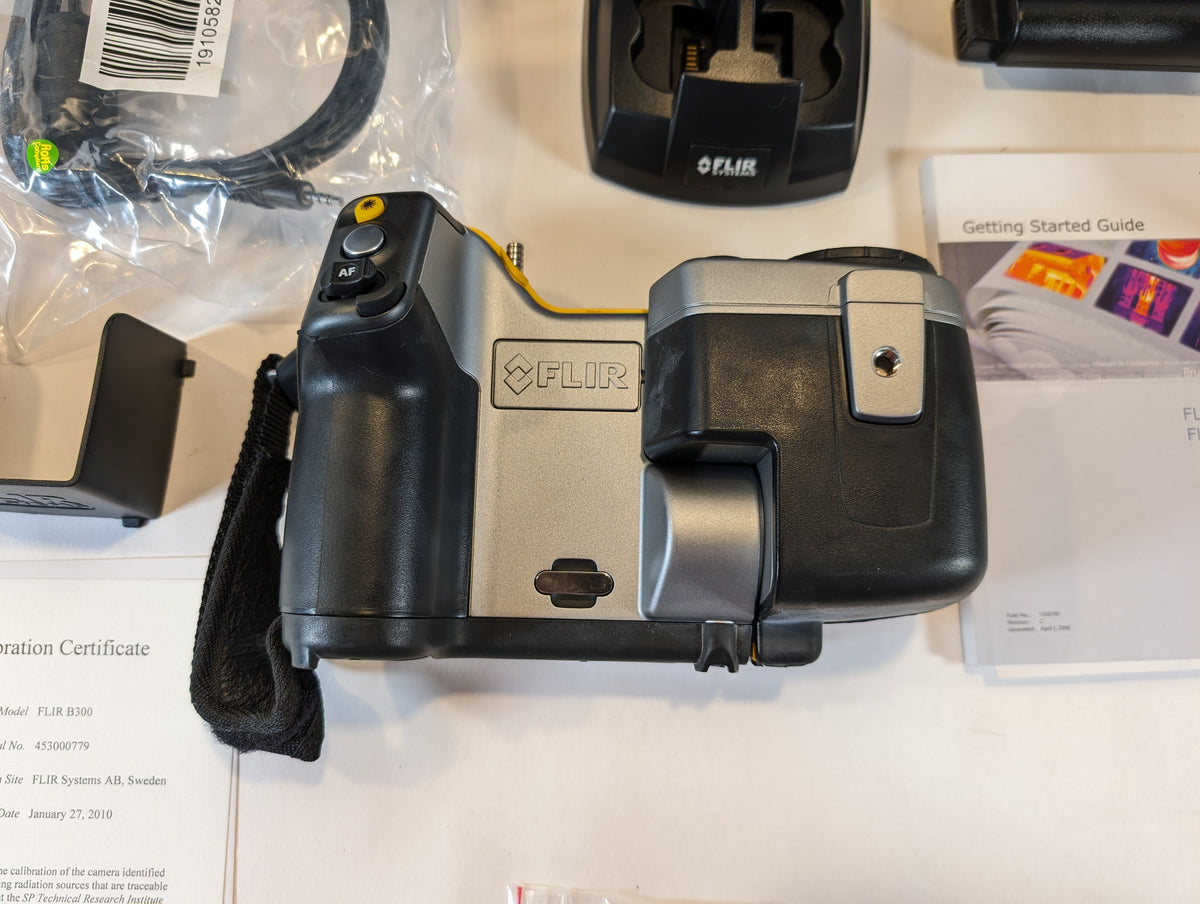 FLIR B300 320x240 Thermal Imaging Camera Kit USA Only – International ...