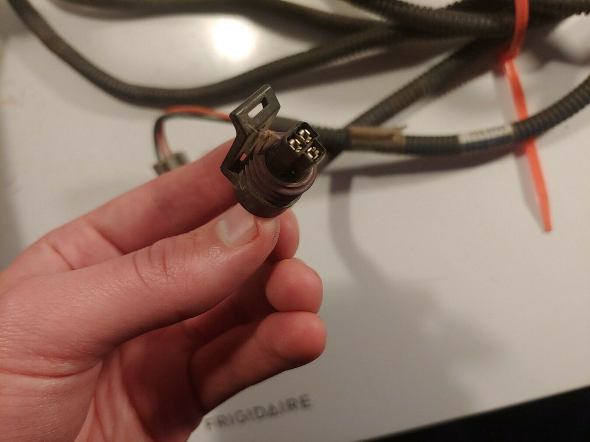 Trimble 54618 Pressure Transducer Harness – International Surveying